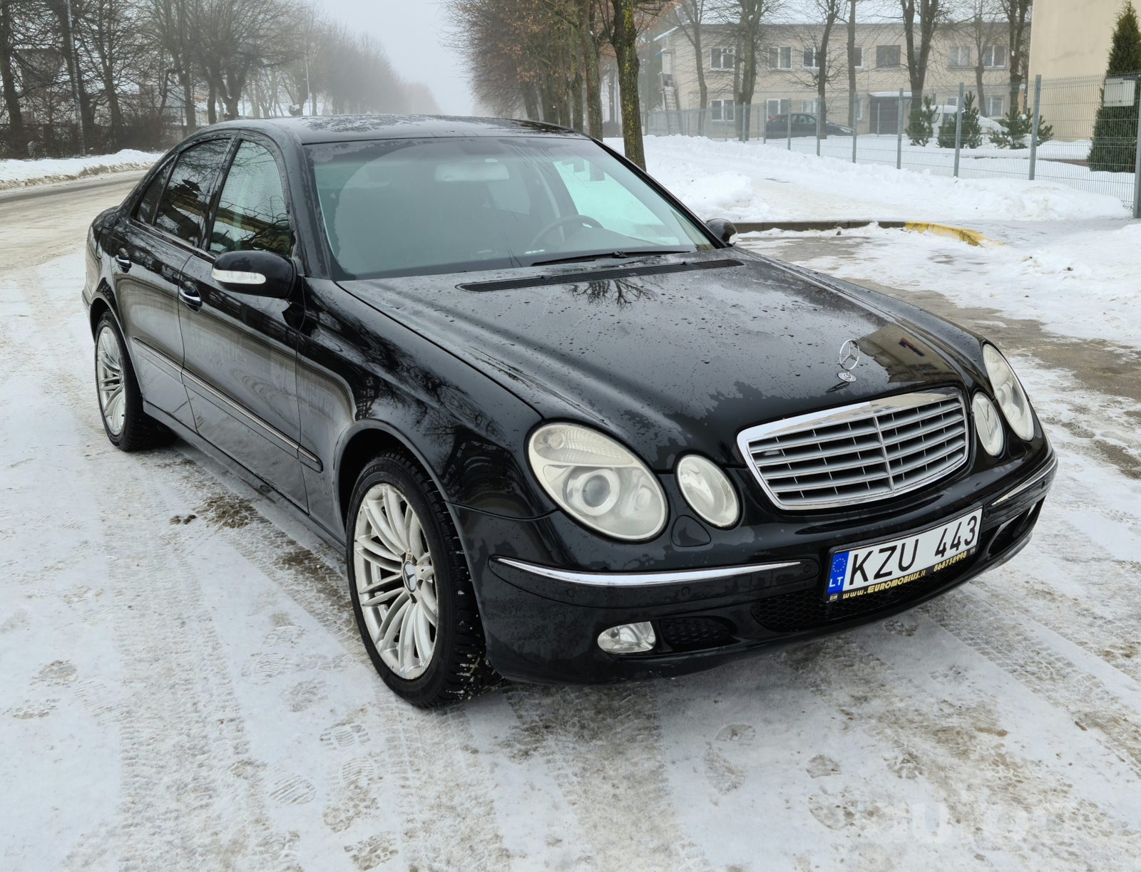 Mercedes-Benz E-Class W211 Sedan | Autoa.lt